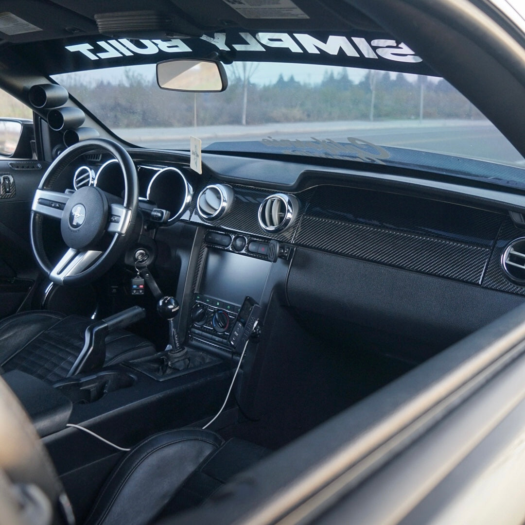2005-09 Ford Mustang Carbon Fiber Dash – Simp Built