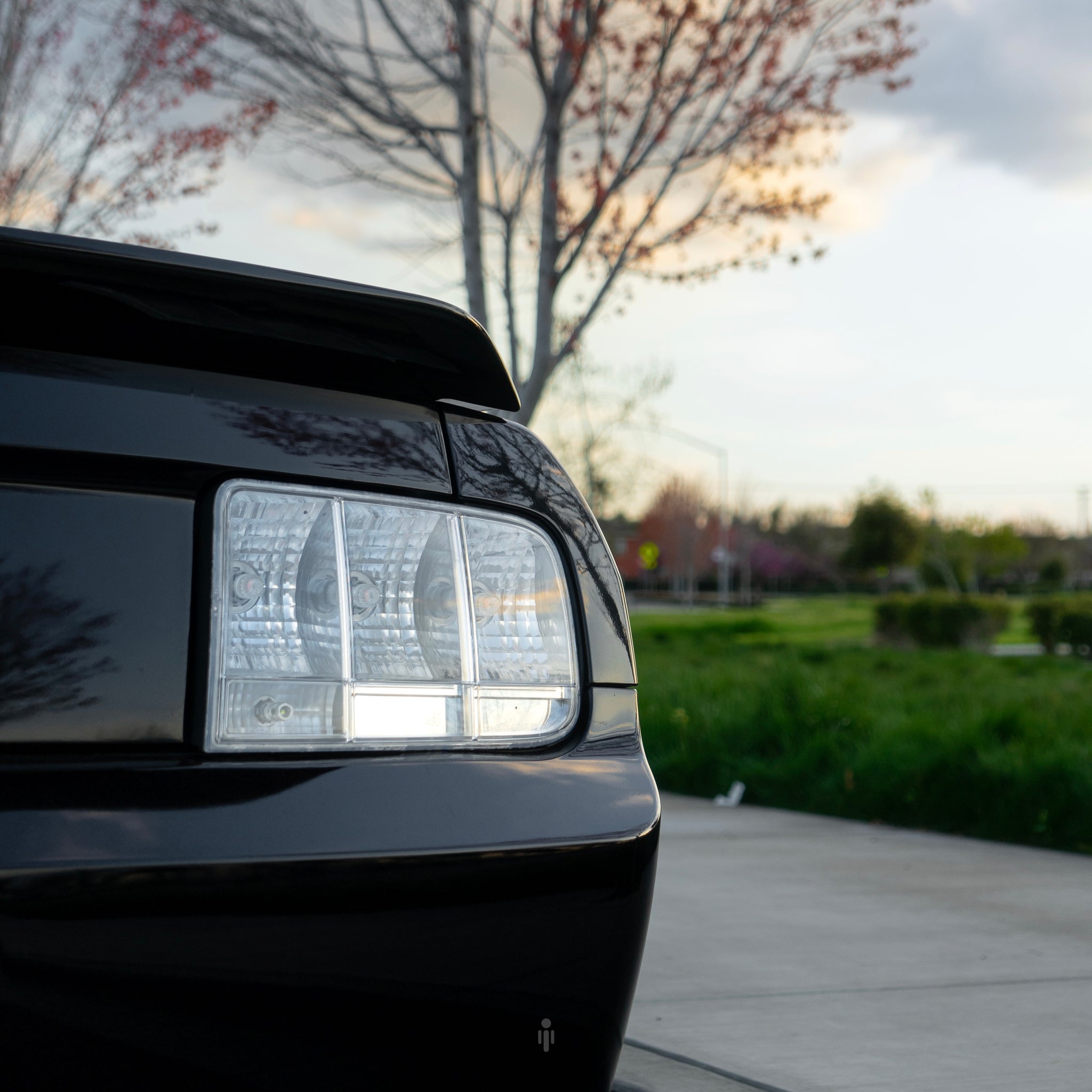 2005-09 Ford Mustang Clear Taillights – Simply Built